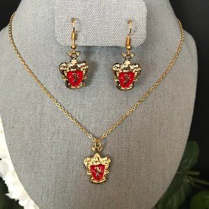Handmade by Tracy | Jewelry | New Handmade Goldtone Gryffindor Harry ...